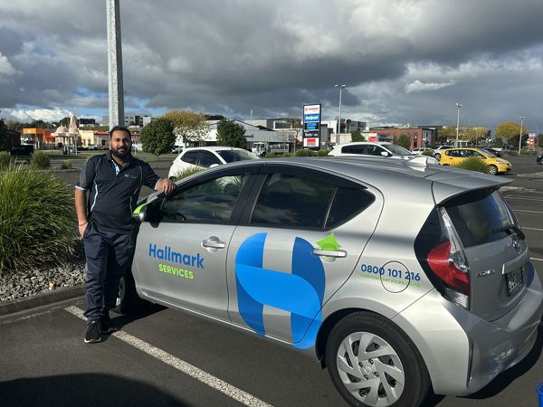 Comprehensive Commercial Cleaning | Hallmark Services